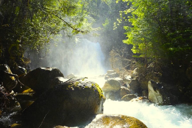 Hidden Waterfalls in the Kootenays – Kootenay Rockies