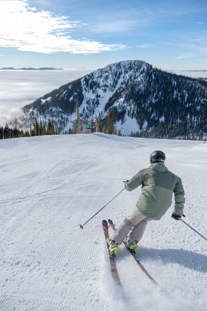 Learn to Ski & Snowboard on the Powder Highway – Kootenay Rockies