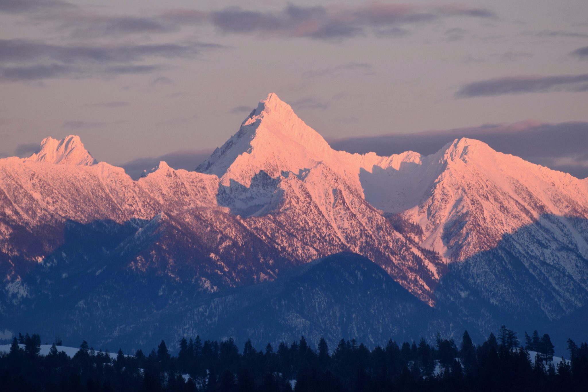 Where to See the Best Winter Alpenglow in the Kootenays – Kootenay Rockies