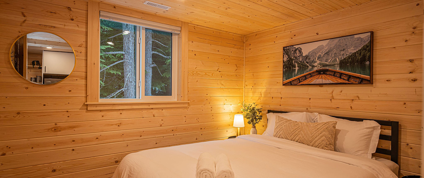 Alpha Mountain Lodging – Kootenay Rockies